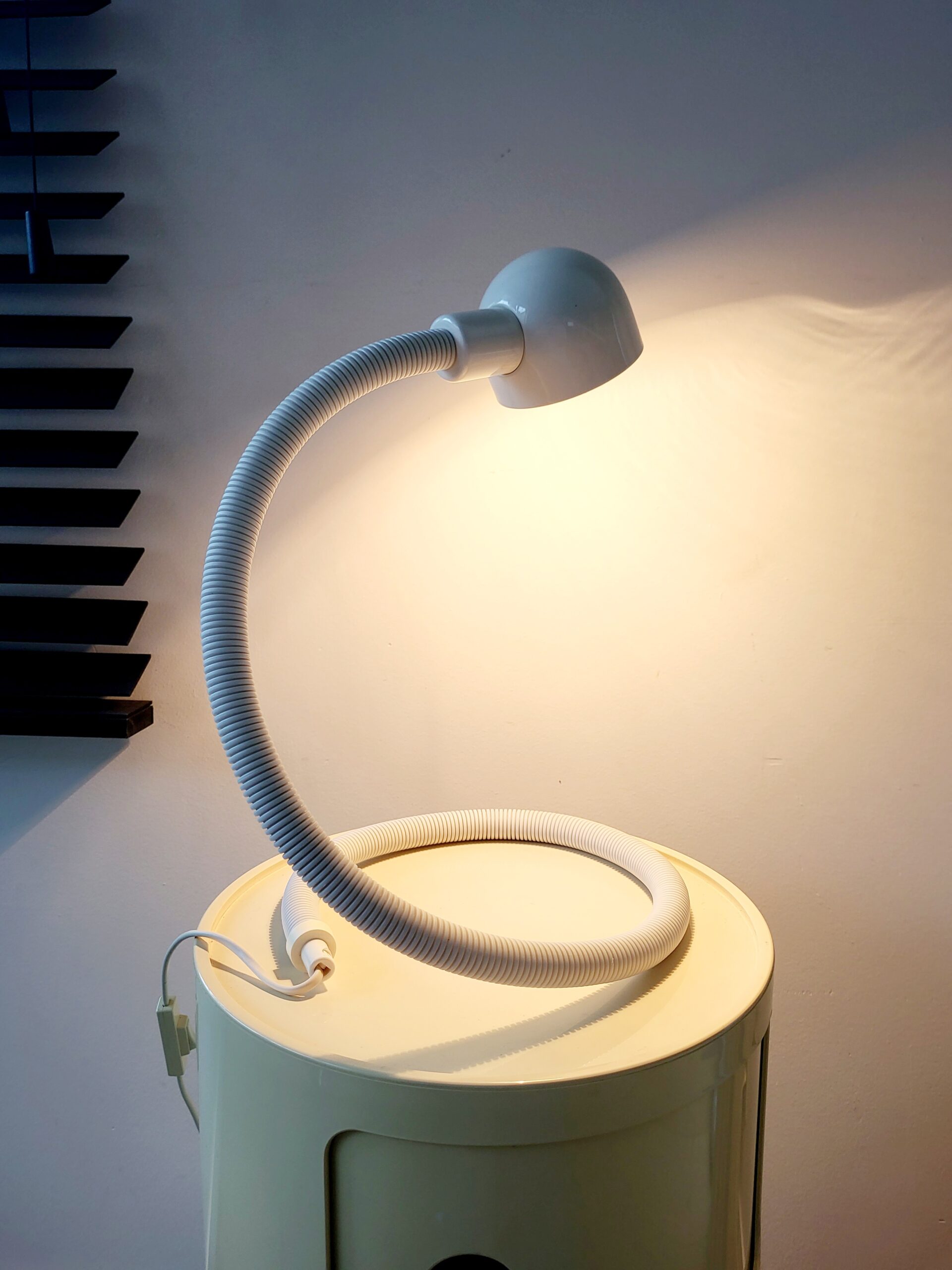 Vintage snake of cobra lamp, Happylight, uit de jaren 80, wit ...